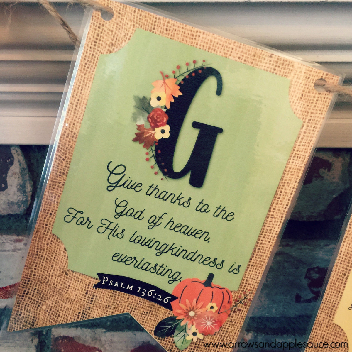 "Grateful" Printable Fall Banner – Arrows And Applesauce